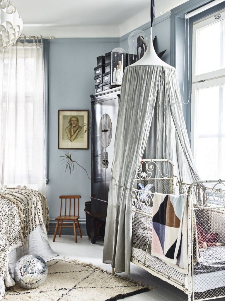 A House Of Found Objects – Honestly WTF