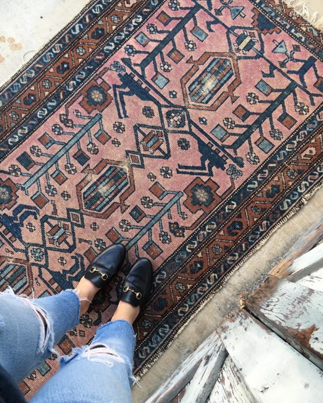 Top 5 Instagram Vintage Rug Sellers – Honestly WTF
