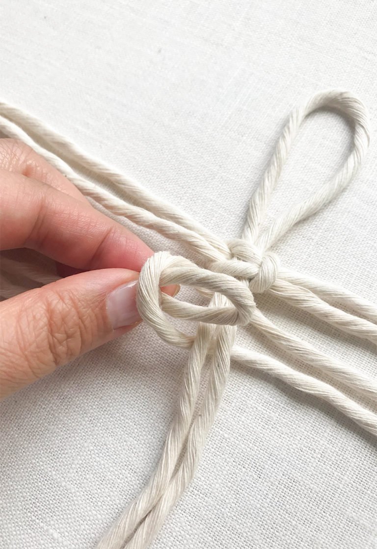 DIY Macrame Feathers – Honestly WTF